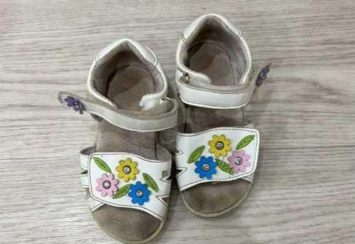 Босоножки-сандали для девочек кожаные