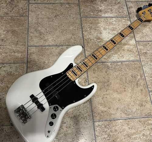 Fender Squier Vintage Modified 70s Jazz Bass EMG