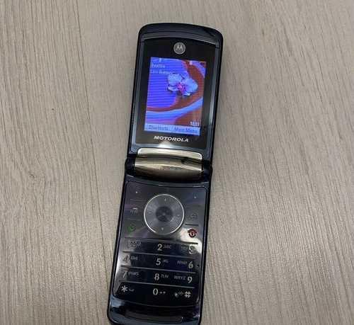 Телефон Motorola v8