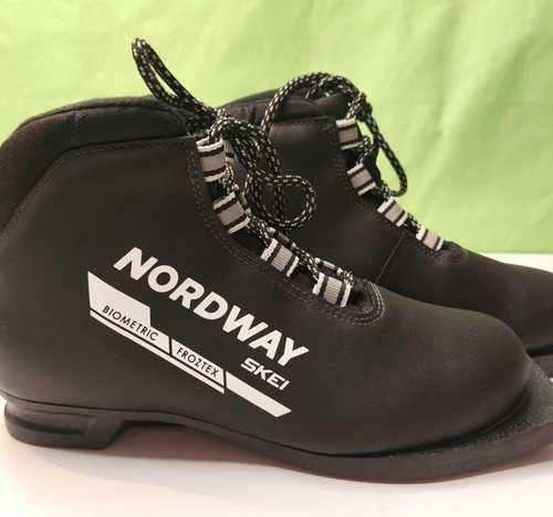 Ботинки для беговых лыж Nordway Skei 75 mm 38 разм