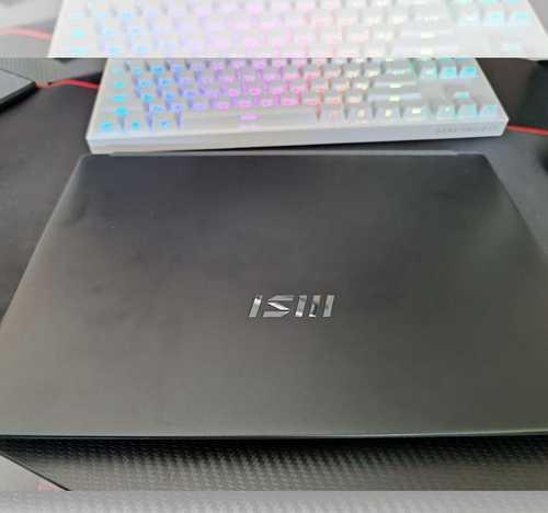 Ультрабук MSI Modern 14 C12M