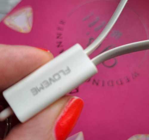 Зарядка micro usb,брелок