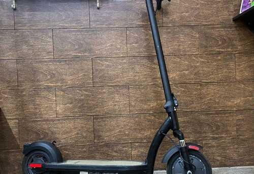 Самокат Acer Electric Scooter ES Series 5 AES005