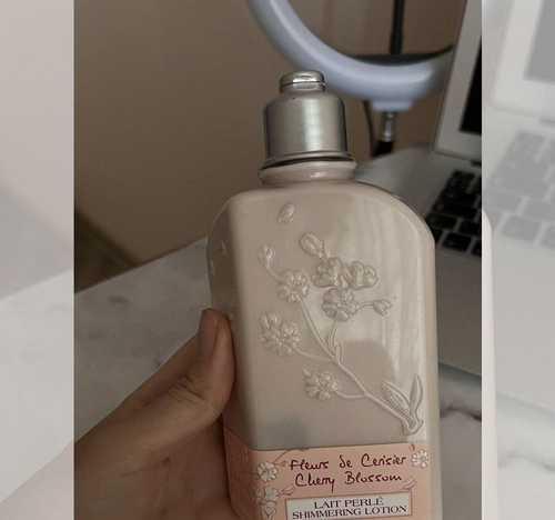 Loccitane молочко для тела