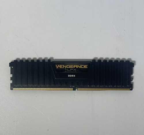 Оперативная память DDR4 Corsair Vengeance 8 GB