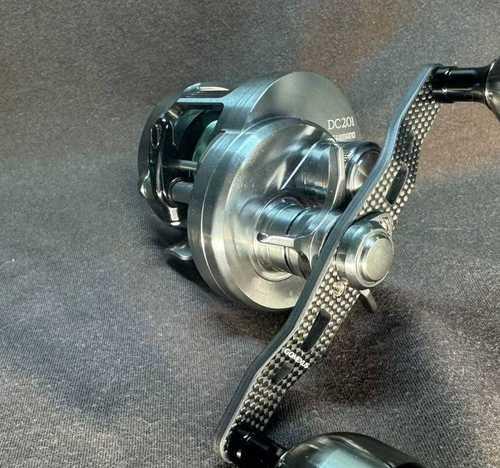 Катушка Shimano 19 Calcutta Conquest DC 201