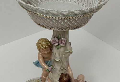 Фарфоровая статуэтка-ваза "Capodimonte"G.Cortese