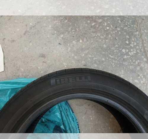 Pirelli Cinturato P7 245/50 R18 V