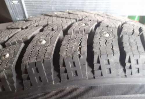 Taurus Winter 215/60 R17 50G