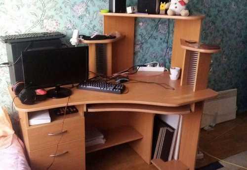 Продам компьютерный стол бу