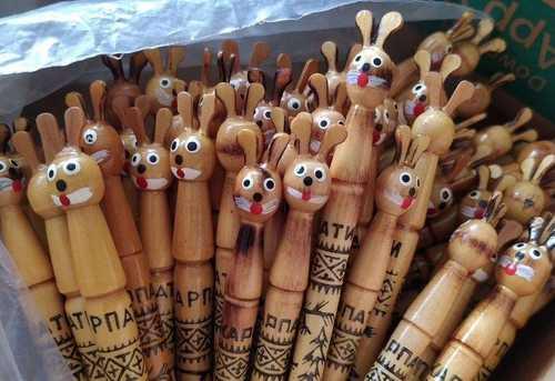 Ручка подарочная деревянная "Заяц"