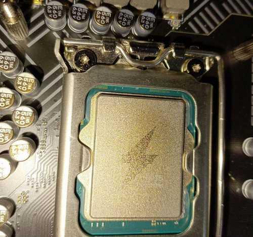 Intel Core i9 12900hx ES (Q015)