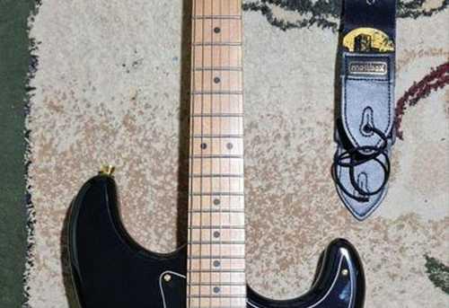 Электро гитара Stratocaster с ремнём и чехлом