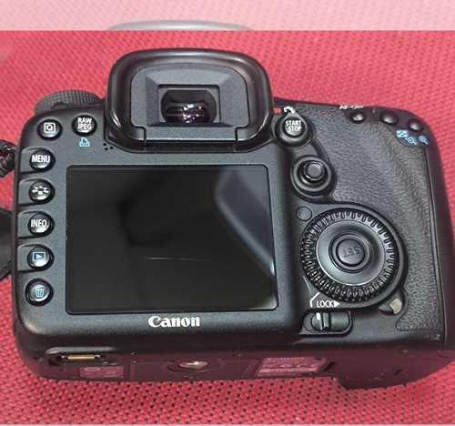 Canon EOS 7D Body, пробег 2000 кадров