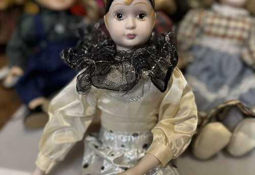 Фарфоровая кукла Пьеретта Германия