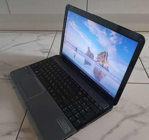 Игровой toshiba L850D 4ядра AMD A10, 640gb