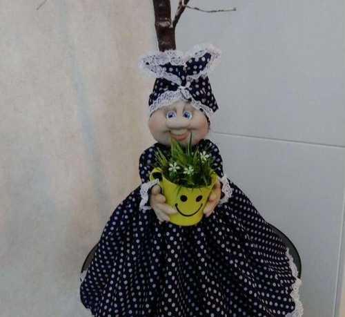 Кукла декоративная-грелка на чайник"Солоха"