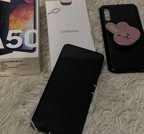 Samsung Galaxy A50, 4/64 ГБ