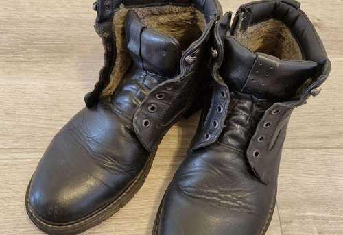 Мужские кожаные ботинки (требуется ремонт)