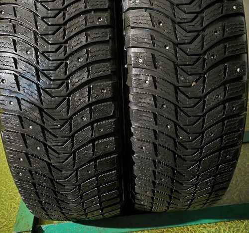Michelin X-Ice North 3 215/60 R16