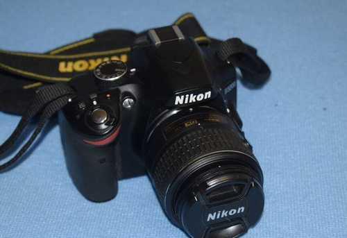 Nikon D3200, 24мегапикселя, малый пробег