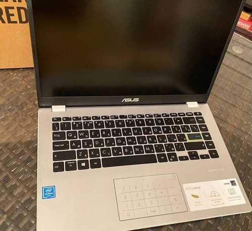 Asus Laptop 14 L410MA-EK1394 с SSD почти новый