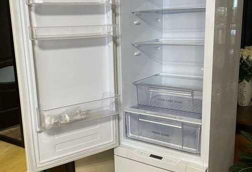 Холодильник на запчасти Hotpoint BCB 33 AA E