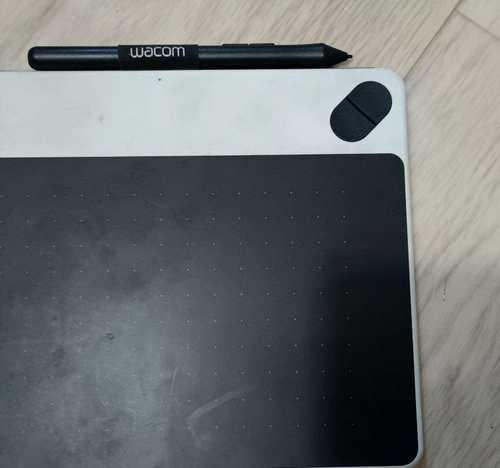 Графический планшет Wacom Intuos