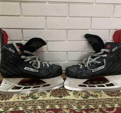 Коньки хоккейные Bauer pro