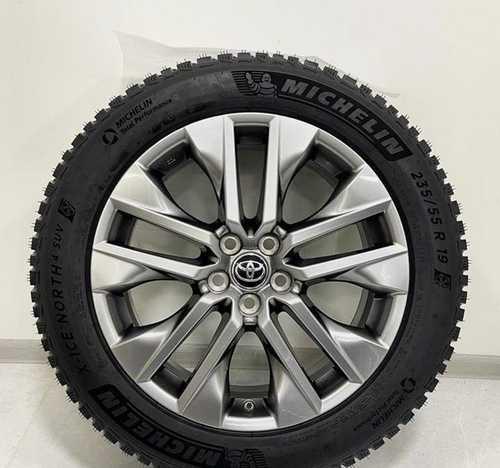 Новые Toyota Rav 4, Michelin North 4 235/55 R19