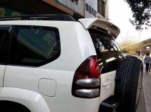 Prado 120/Lexus GX470 Спойлер верхний задний B2SE5