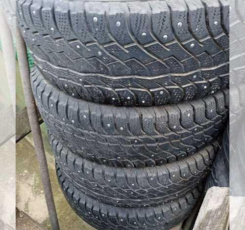 Viatti Bosco Nordico V-523 215/65 R16 98T