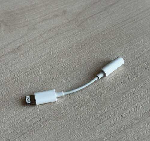 Переходник Apple lightning на 3.5mm jack