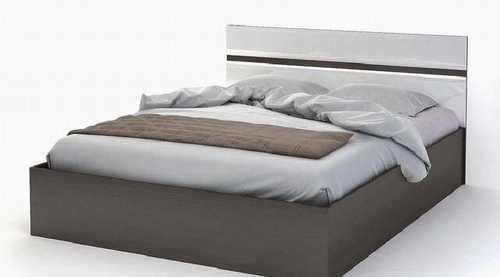 Кровать двухспальная с гарантией