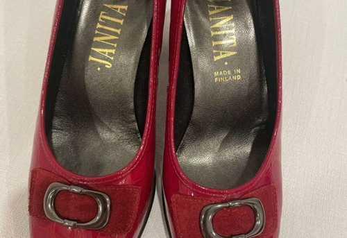 Туфли женские 37 размер красные