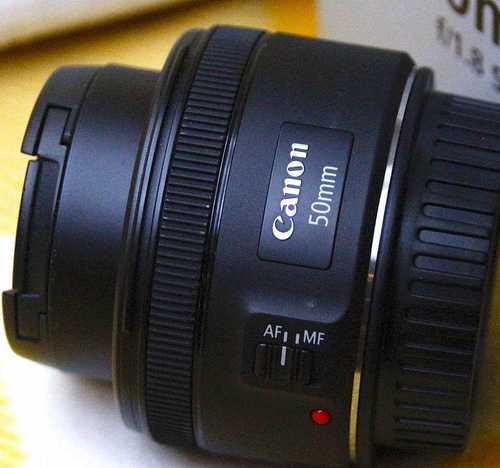 Canon EF 50mm f/1.8 STM