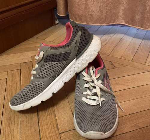 Кроссовки skechers 37,5