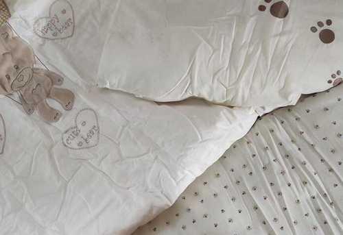 Детское одеяло и бортики в кроватку