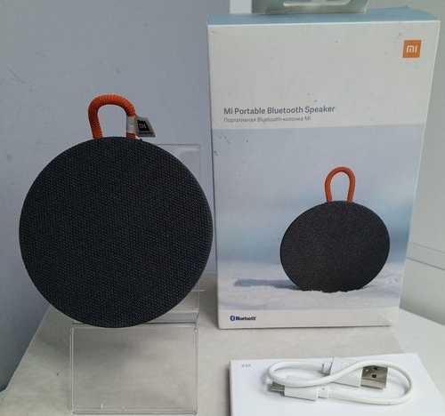 Колонка Mi Portable Bluetooth Speaker (км130)