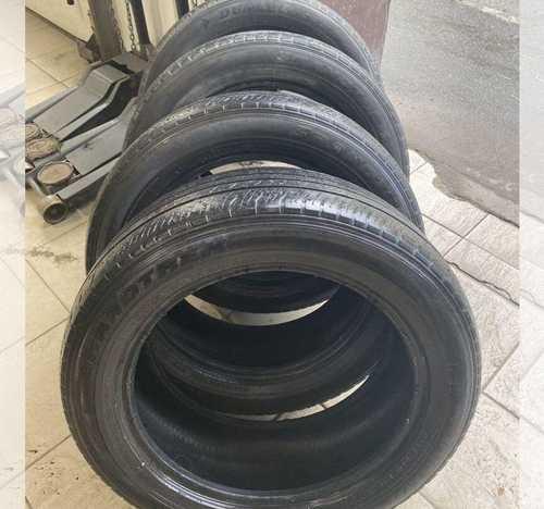 Dunlop Grandtrek ST30 235/55 R18