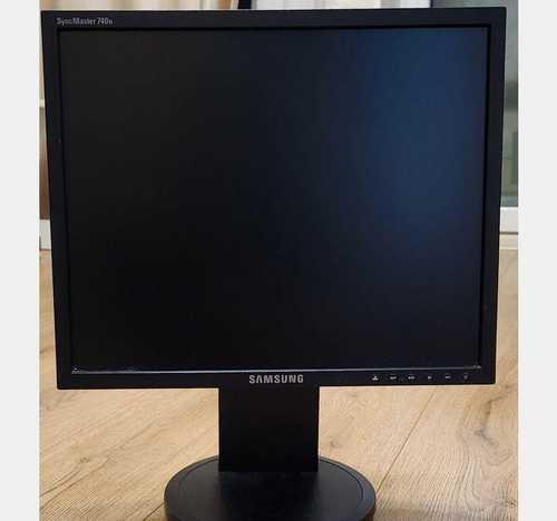 Samsung SyncMaster 740N