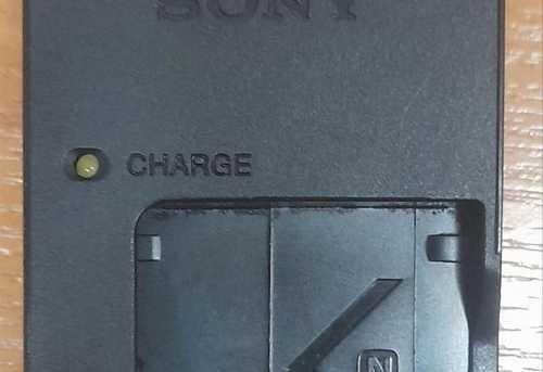 Зарядное устройство Sony BC-csnb