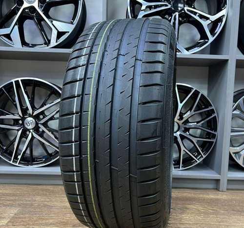 Michelin Pilot Sport 4 295/40 R19 108Y