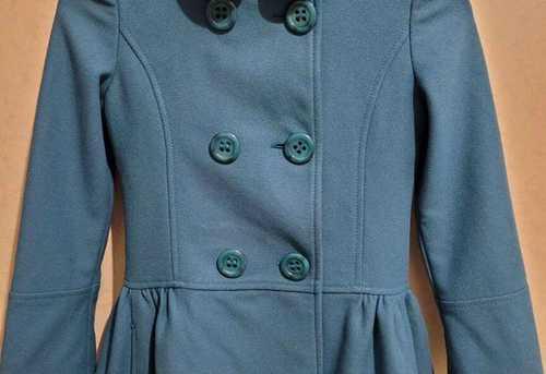 Пальто для девочки benetton р.140 (8-9лет)