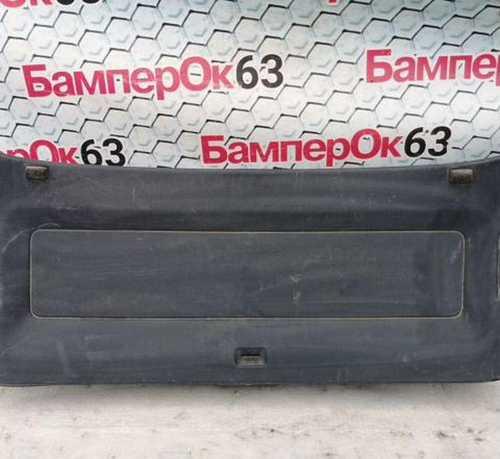Обшивка двери багажника задняя Volkswagen Tiguan