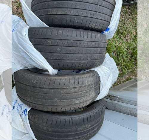 Bridgestone Alenza 001 245/50 R19