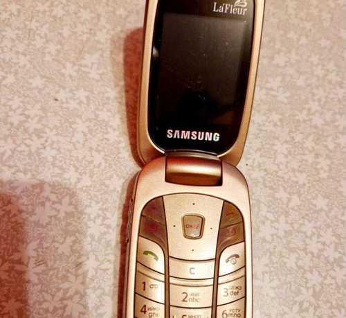 Телефон Samsung Раскладушка,La'Fleur