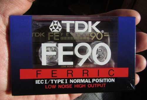 Аудиокассеты TDK FE90 и TDK D90
