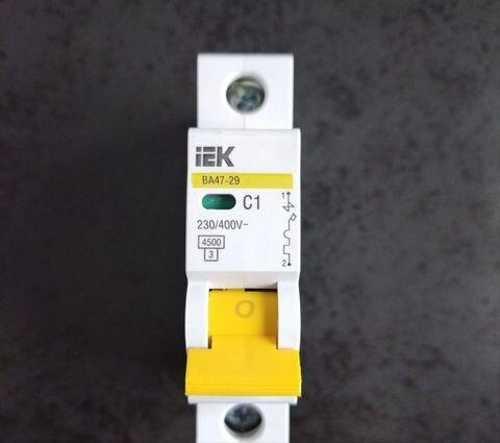 Автоматический выключатель 1А (С) 1п 4.5кА IEK