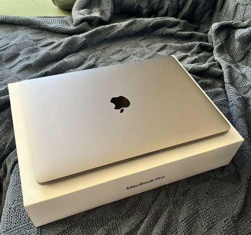 Mackbook Pro 13 2020 i5 8/256Gb